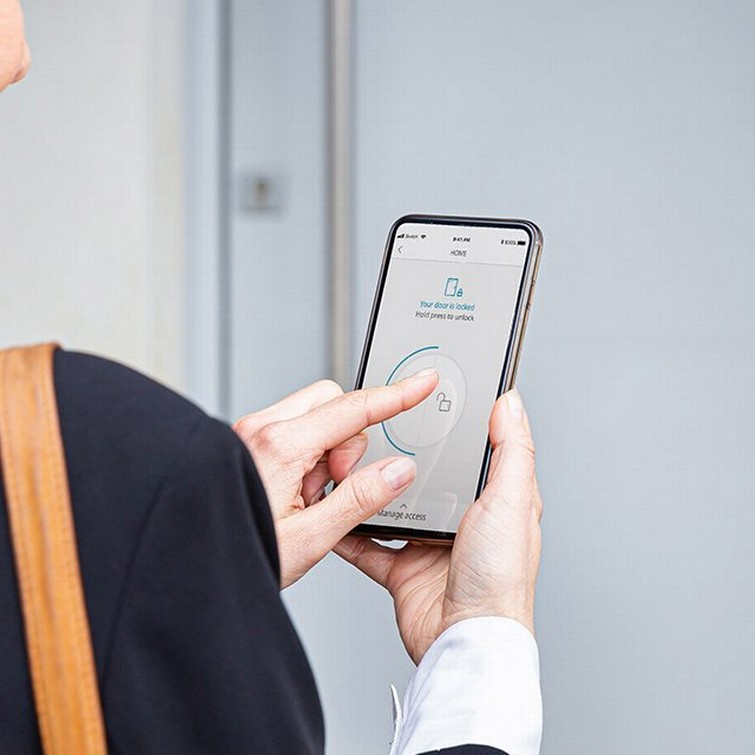 All You Need to Know about Smart Door Locks | Somfy